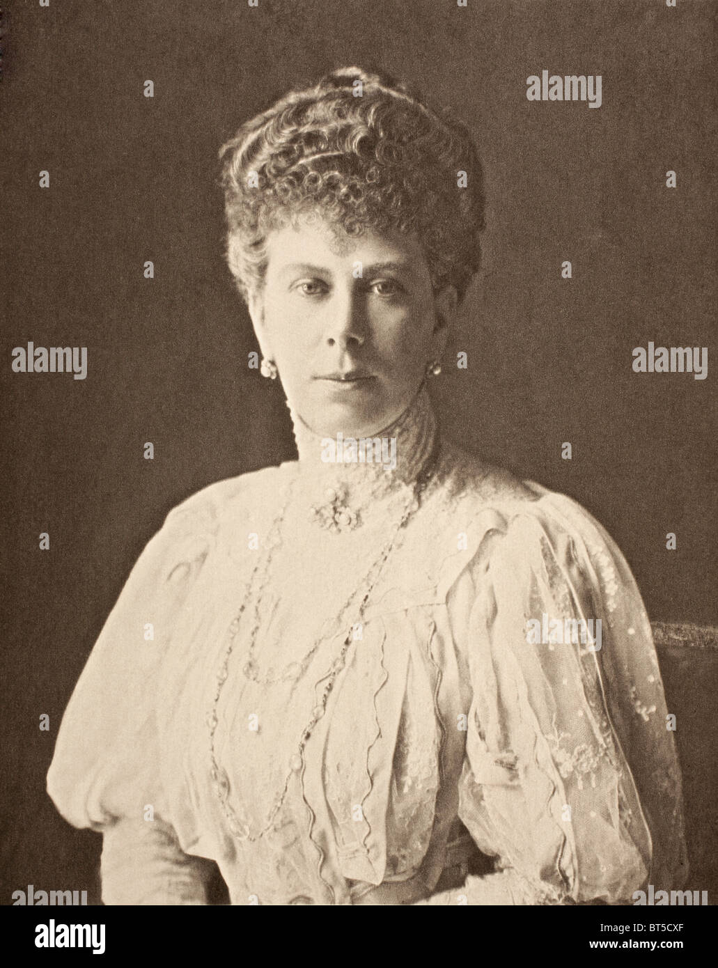 Queen mary of teck hi-res stock photography and images - Alamy