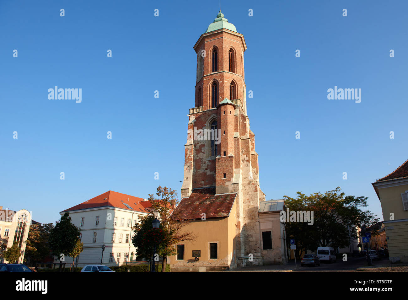 Buda castle church hi-res stock photography and images - Alamy