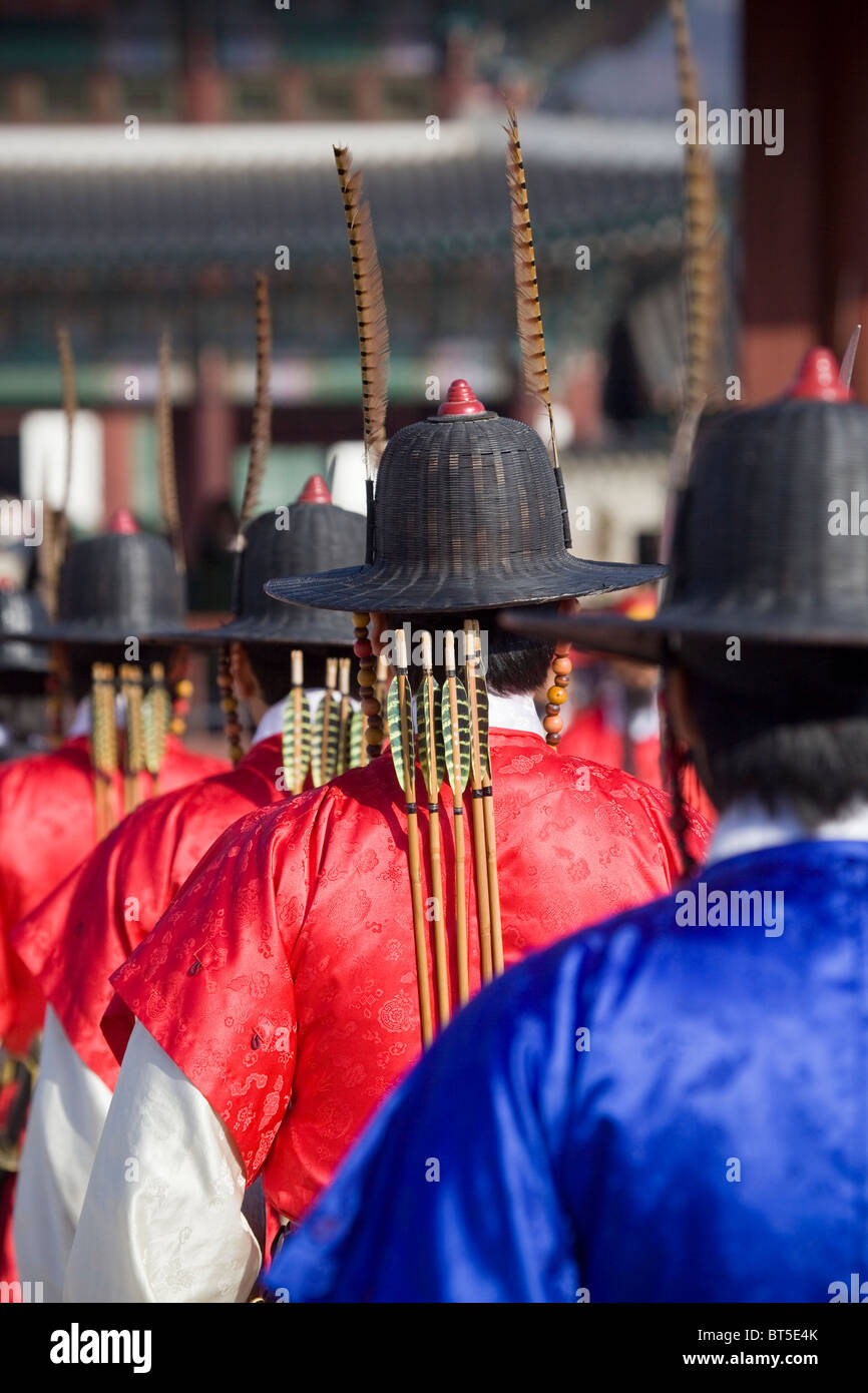 Ceremonial Palace Guard Gyeongbokgung Palace Seoul South Korea Stock Photo - Alamy
