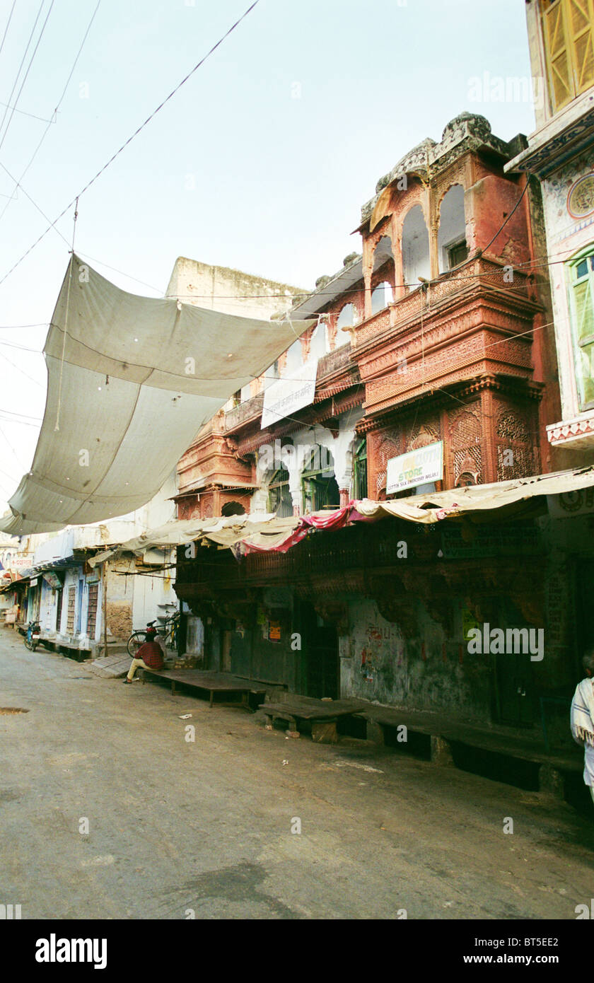 Main market pushkar rajasthani road hi-res stock photography and images ...