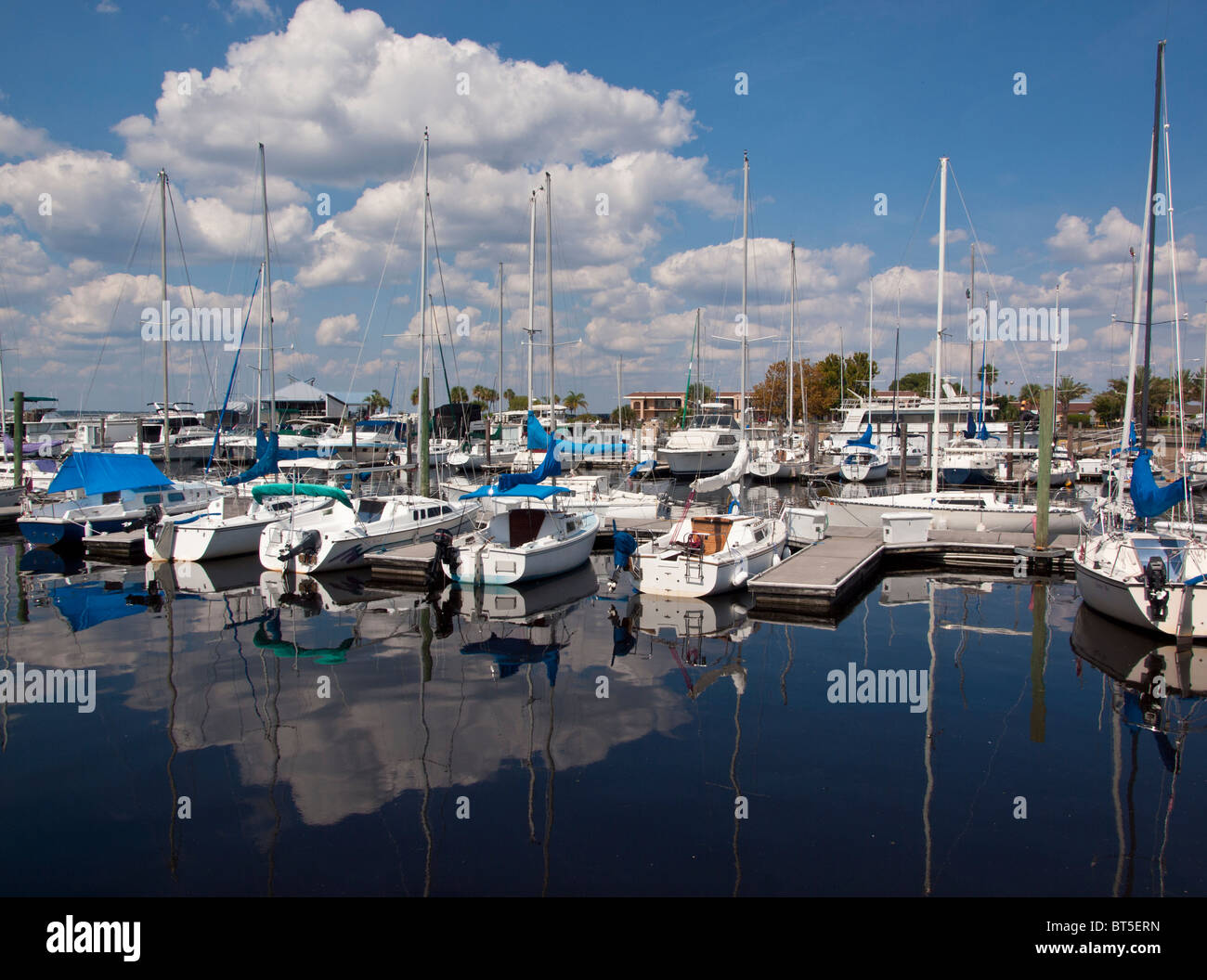 Waterfront Yacht basin at the Port of Sanford on Lake Monroe in Florida ...