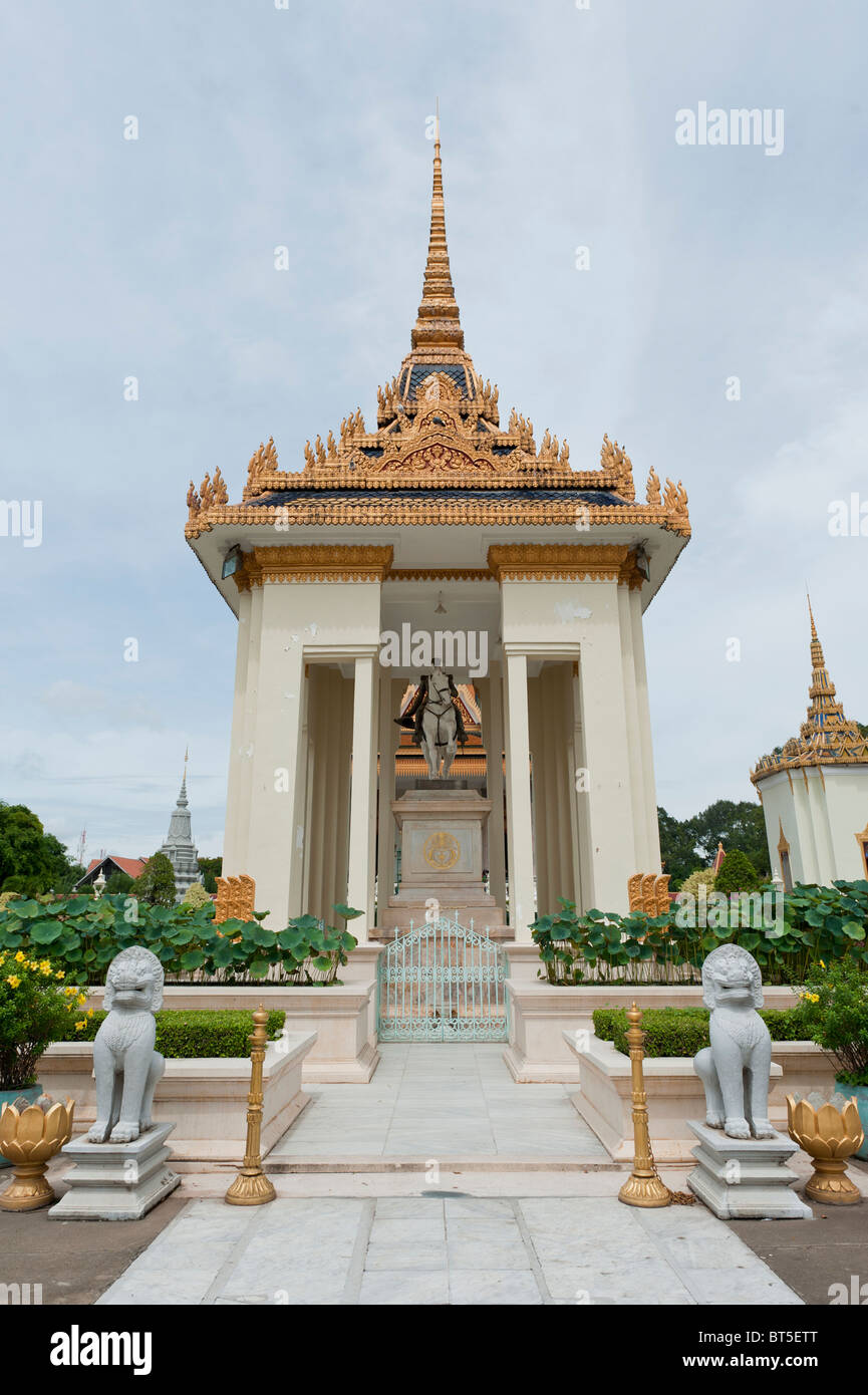 Norodom sihamoni hi-res stock photography and images - Alamy