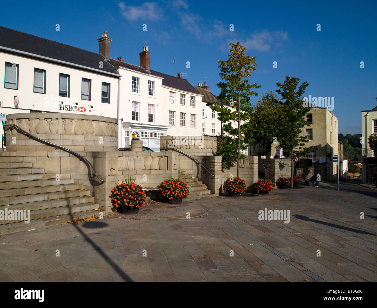 Town centre chepstow wales uk hi-res stock photography and images - Alamy