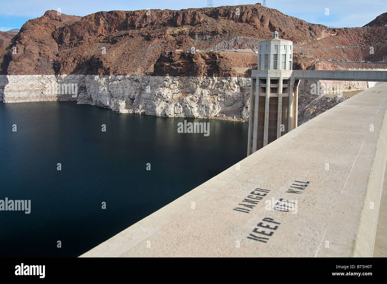 Hoover dam sign hoover dam hi-res stock photography and images - Alamy
