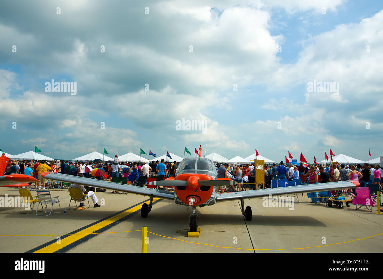 T-6 Texan T6 single engine turboprop build by the Raytheon Aircraft ...