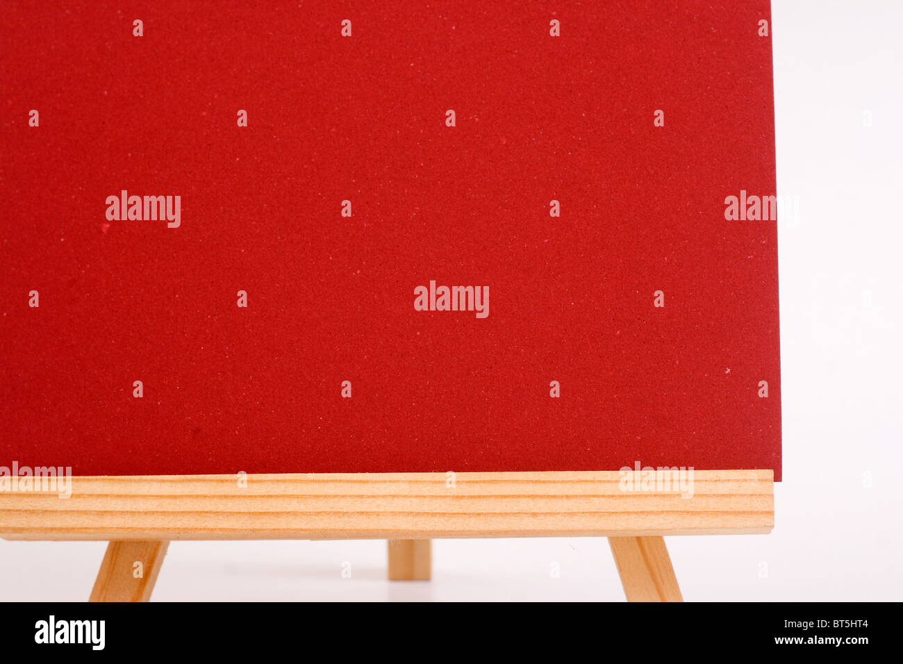 Red cardboard hi-res stock photography and images - Alamy