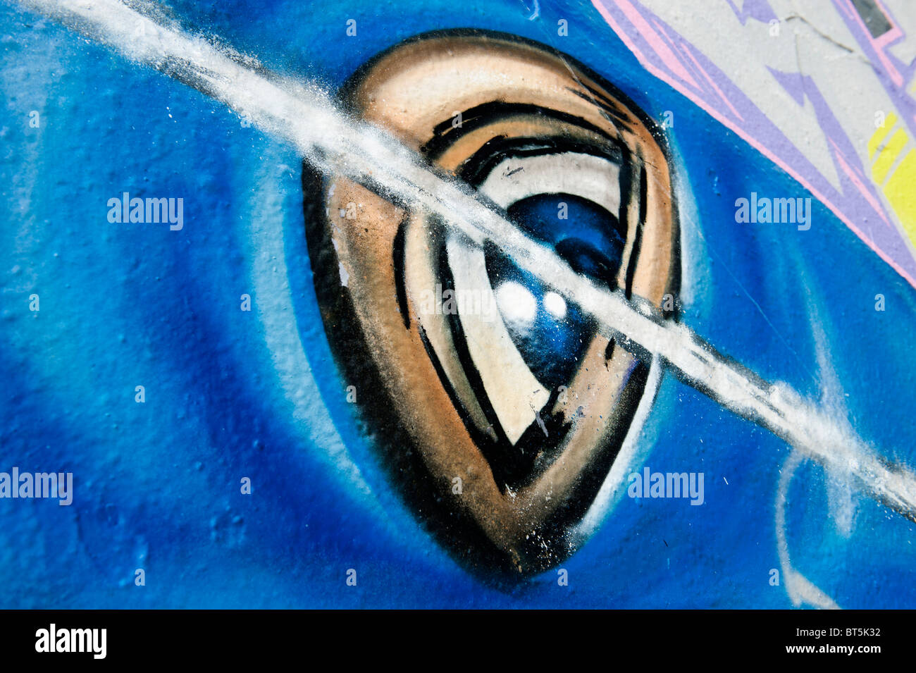graffiti of an eye Stock Photo - Alamy
