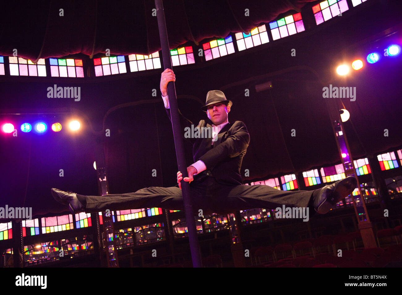 LONDON, ENGLAND, La Soirée cabaret and variety act at the South Bank ...