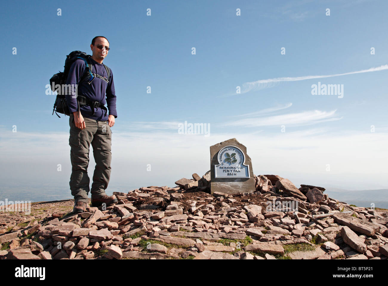 Summit Sign, Pen y Fan, Brecon Beacons, Wales, UK Stock Photo - Alamy