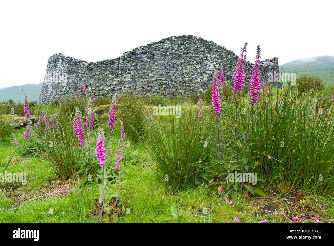 republic Ireland circular stone fort Staigue Fort, round stone fort ...