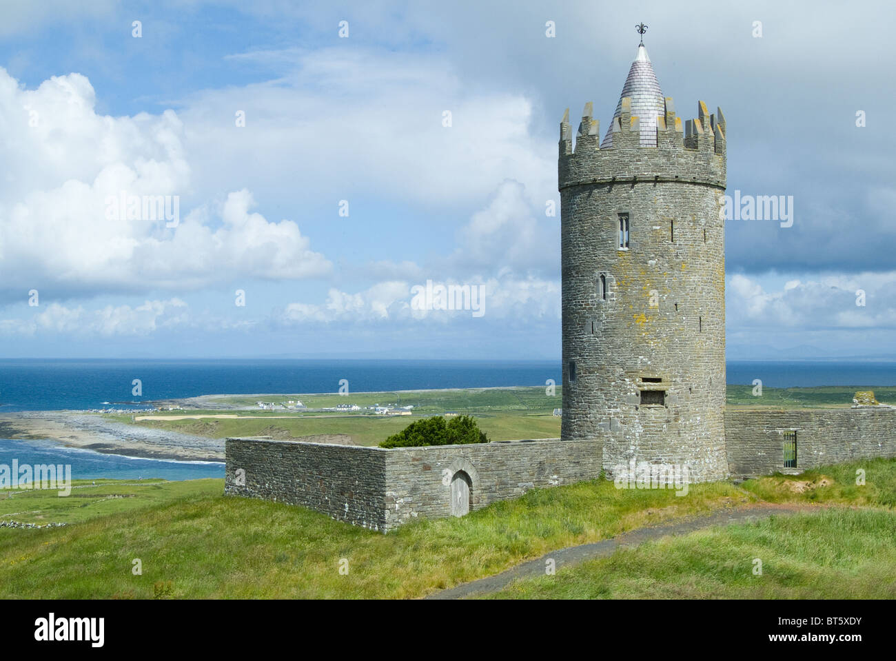 southern Ireland republic Irish Eire Atlantic coast west beach sand sea ...