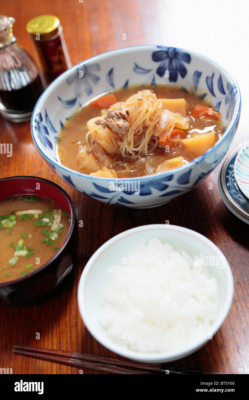 Nikujaga hi-res stock photography and images - Alamy