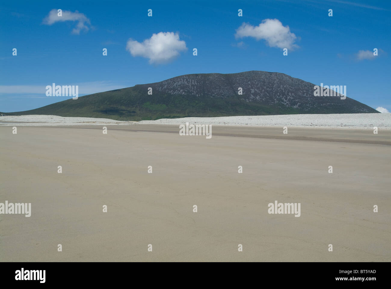 southern Ireland republic Irish Eire Atlantic coast west beach sand sea ...