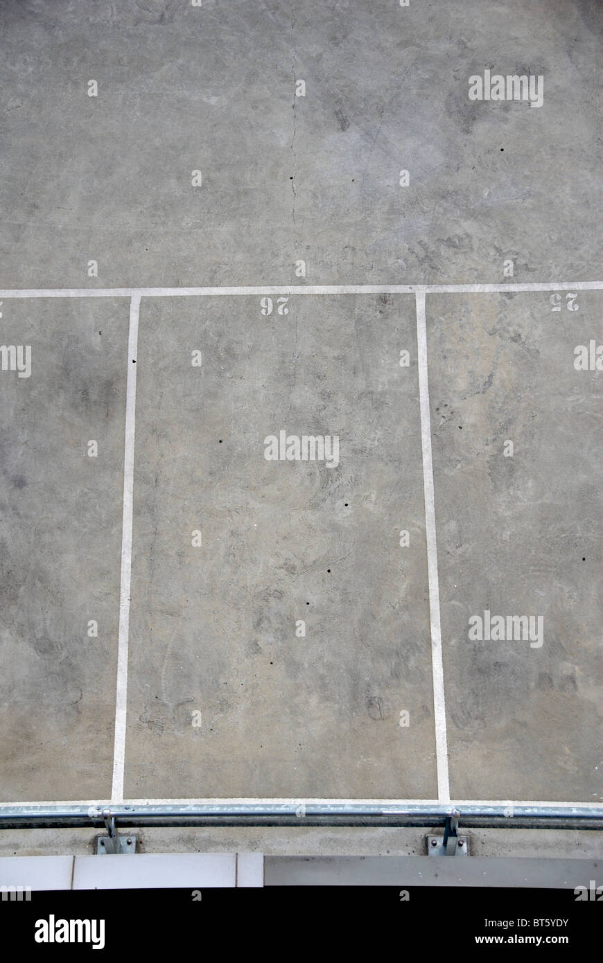 High up view of a parking bay from above with no cars Stock Photo - Alamy