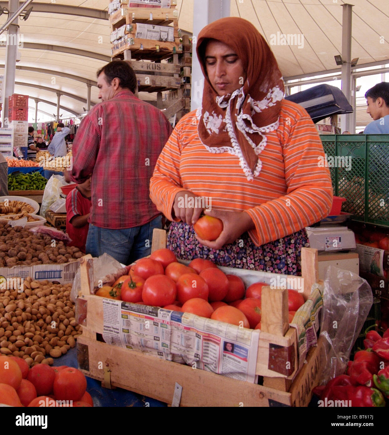 turkey Turkish tomato vegatable market Stock Photo - Alamy