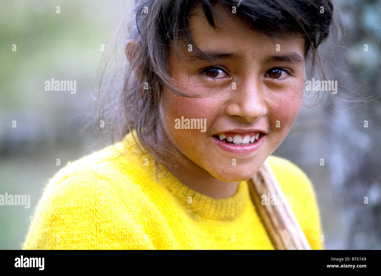 Peruvian girl smiling at camera hi-res stock photography and images - Alamy