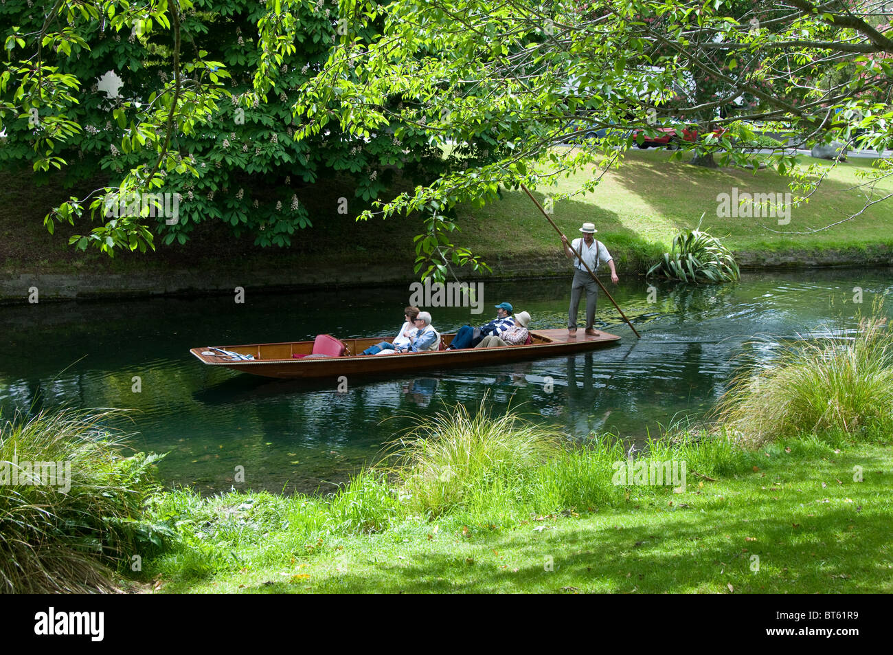 Punting River Avon, Christchurch, Canterbury, South Island, New Zealand ...