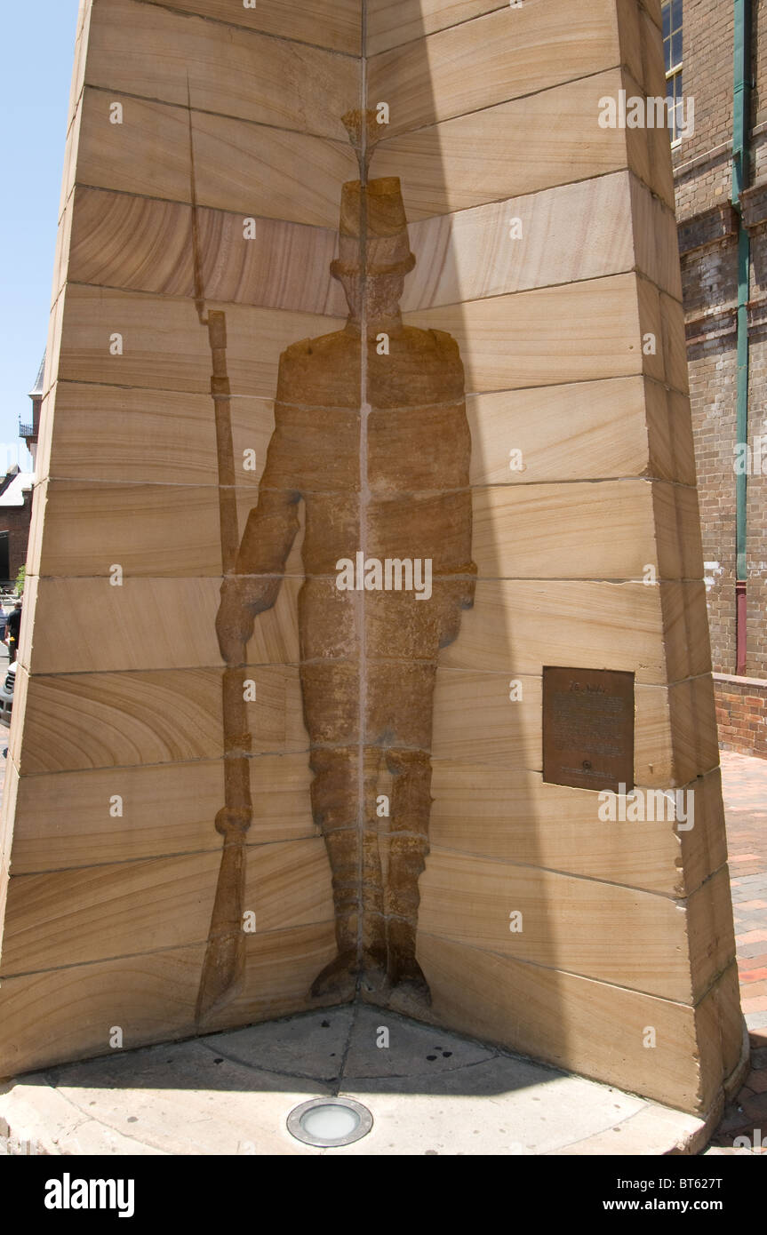 sydney harbour statue sandstone early settlers family arch ...