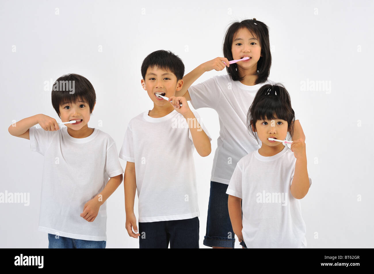 Children brushing teeth Stock Photo - Alamy