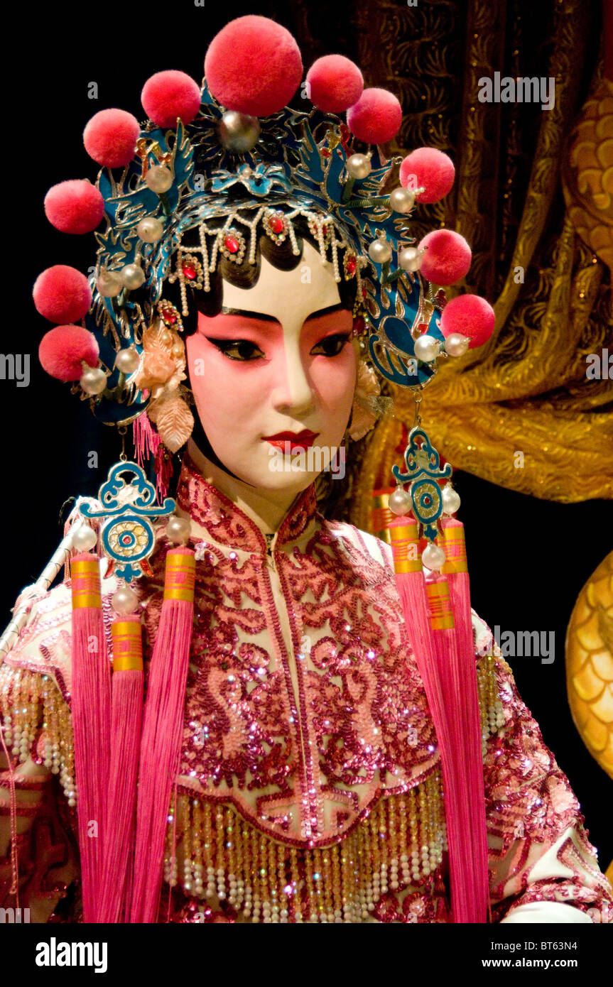 Actress chinese opera hi-res stock photography and images - Alamy