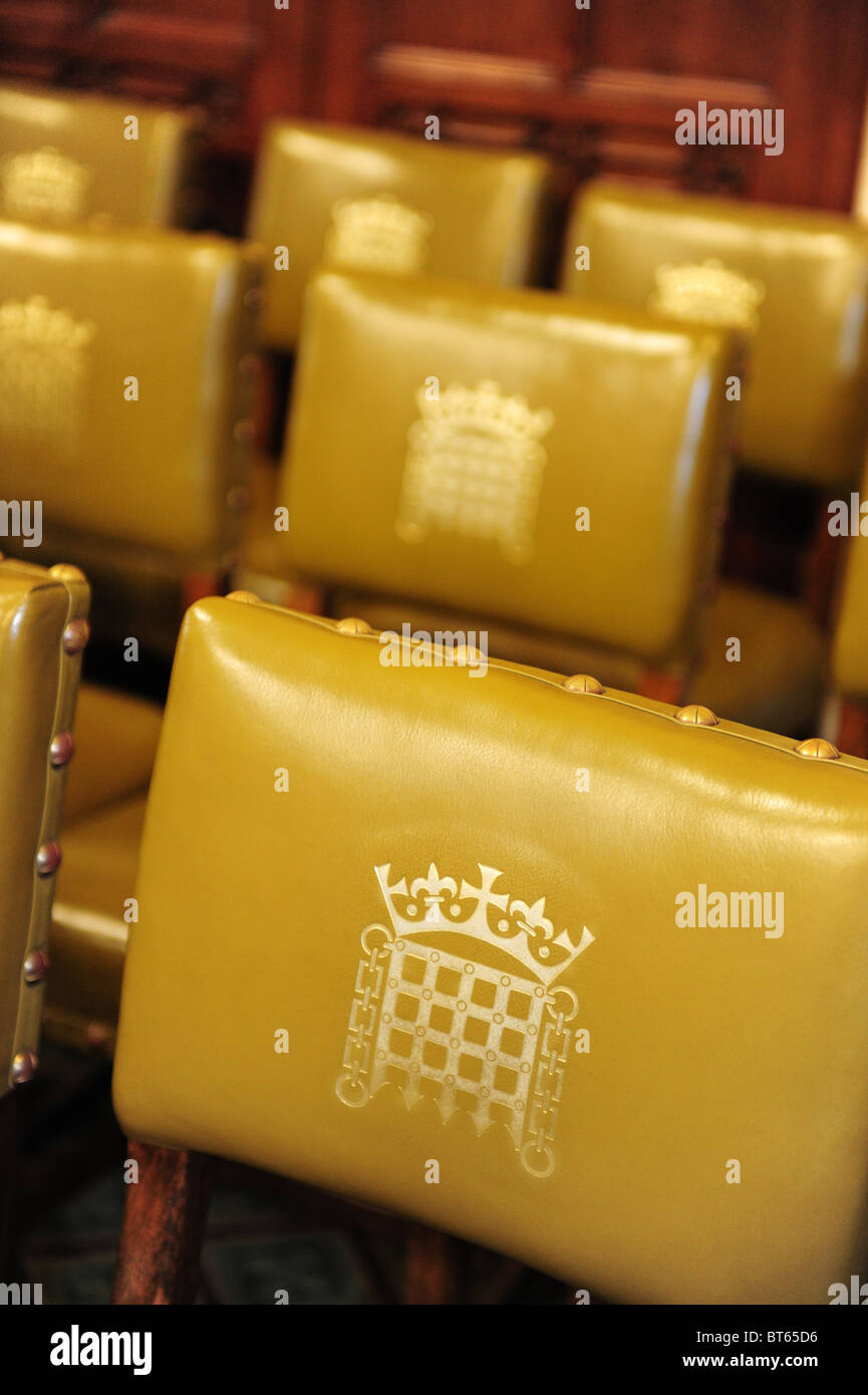 Portcullis logo hi-res stock photography and images - Alamy