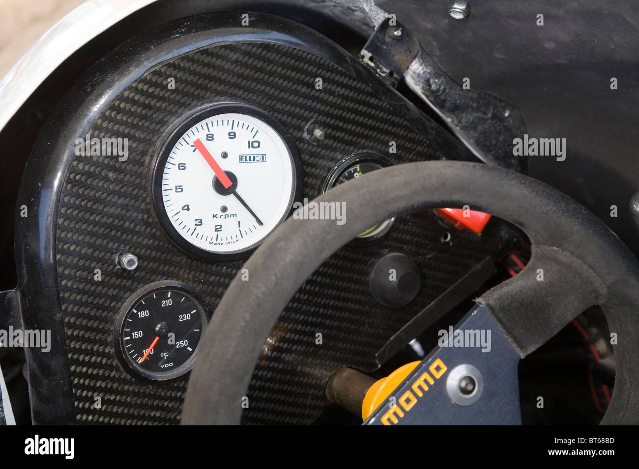 Tachometer tacho dial gauge hi-res stock photography and images - Alamy