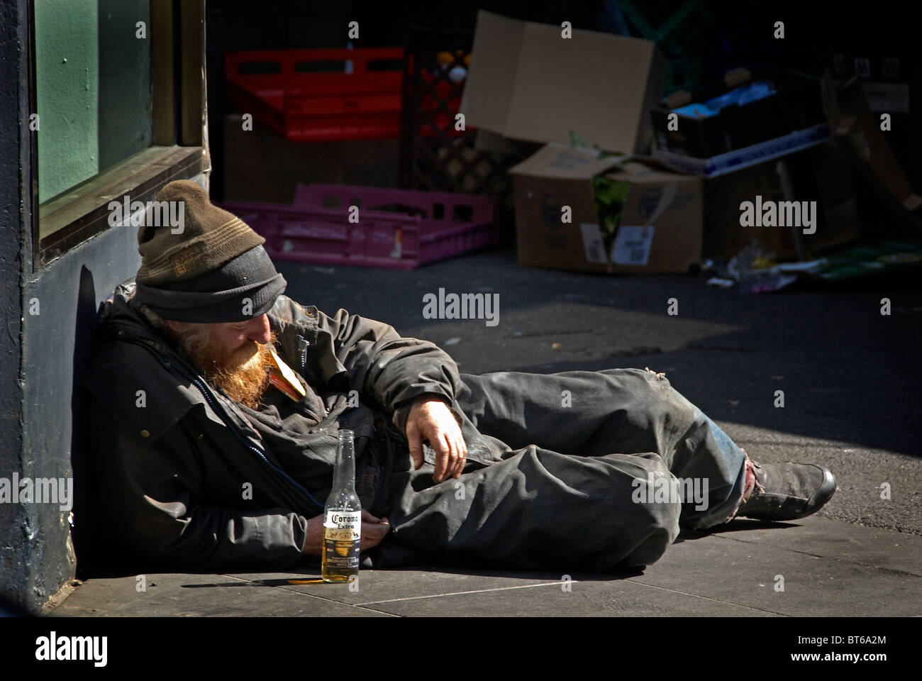 Homeless man on street in Melbourne, Australia Stock Photo - Alamy