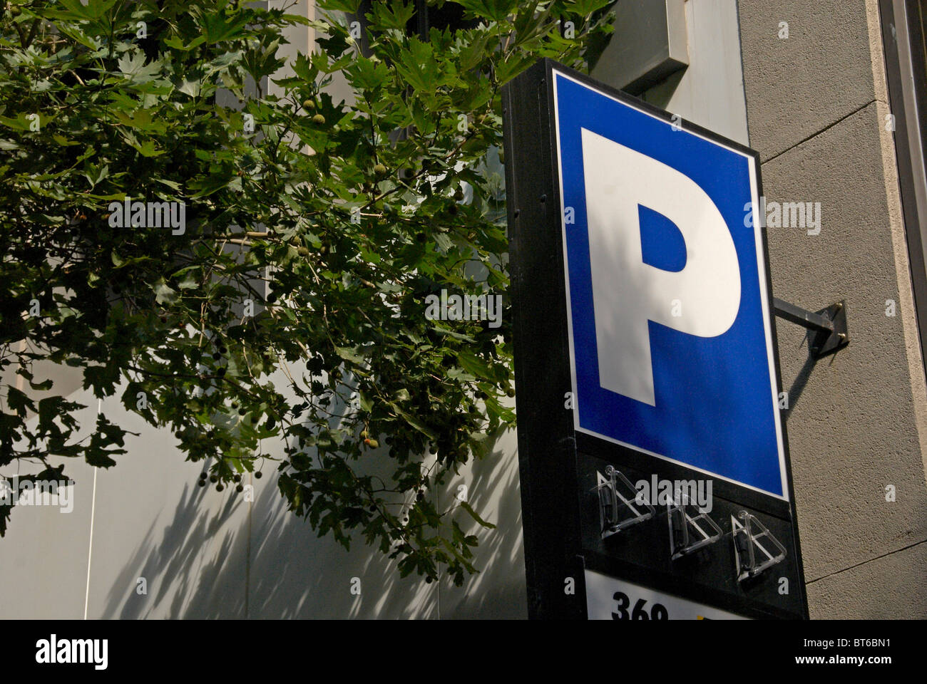 Melbourne parking garage hi-res stock photography and images - Alamy