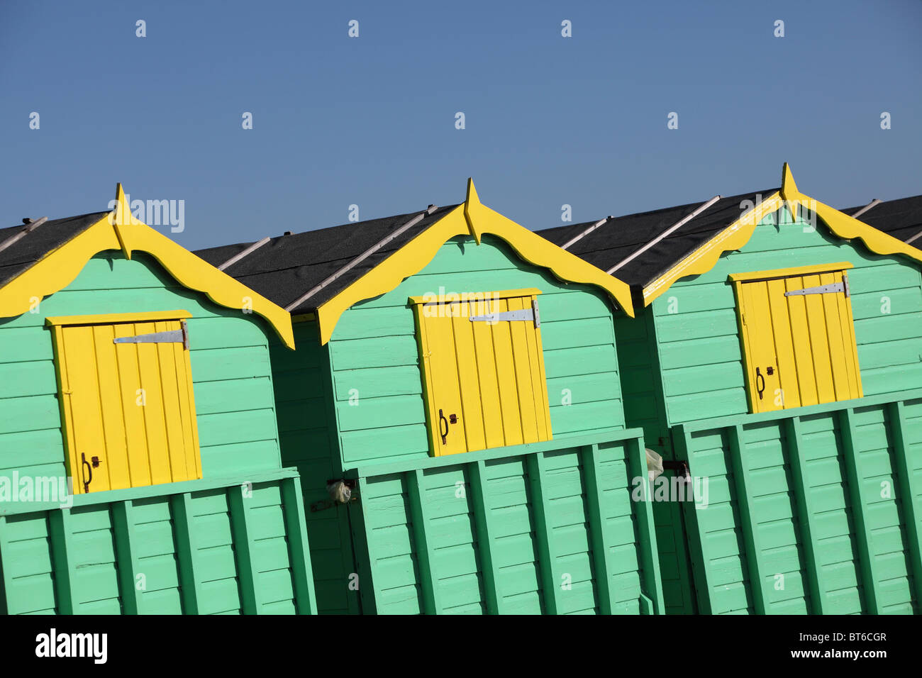 Colourful beach huts on Littlehampton seafront Stock Photo - Alamy
