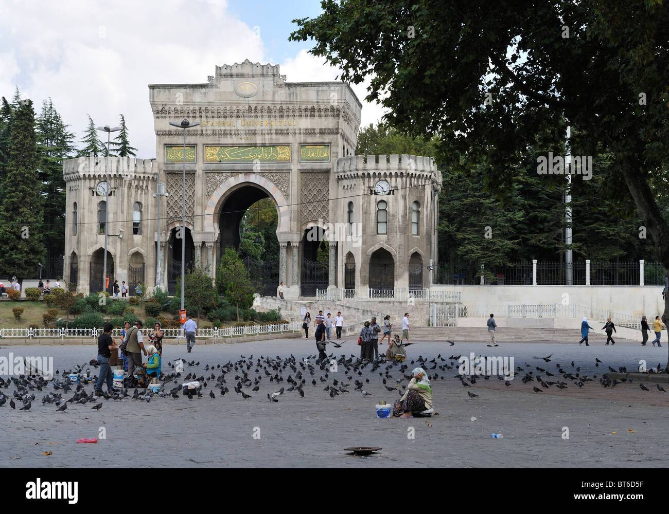 Entrance to the University of İstanbul outside the Beyazıtiye, İstanbul ...
