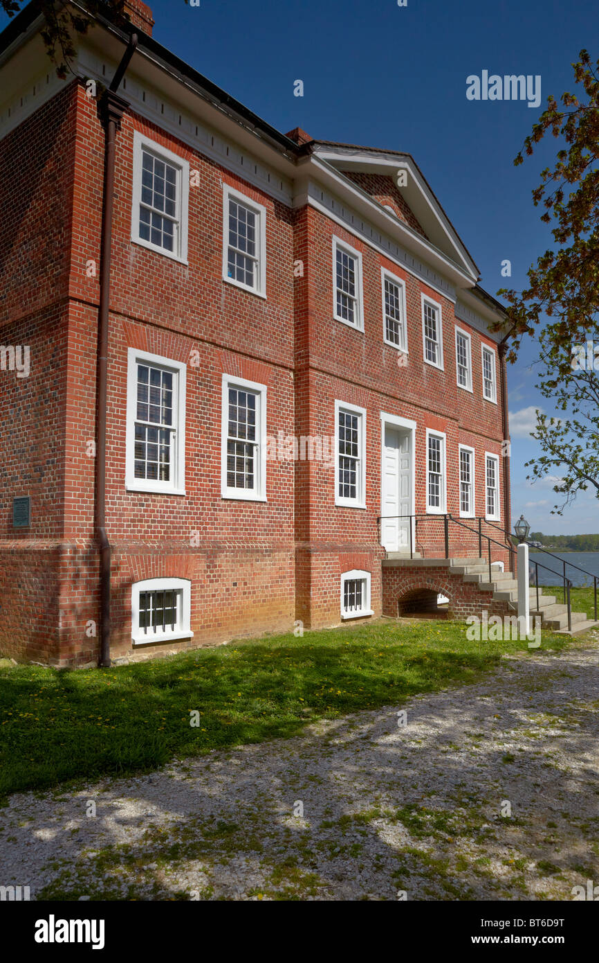 The front exterior of William Brown House (built between 1758 and 1764 ...
