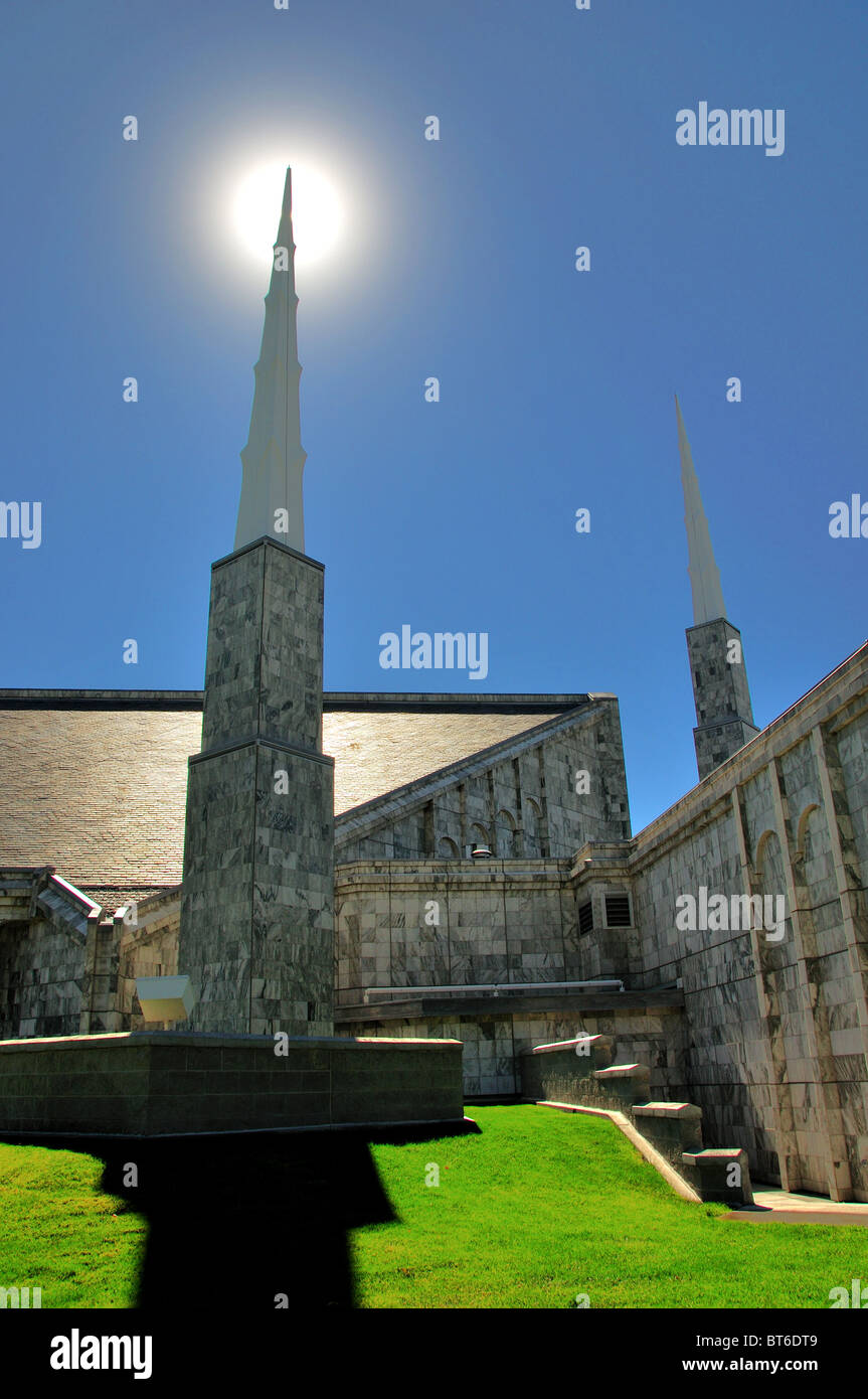 Mormon temple spire hi-res stock photography and images - Alamy