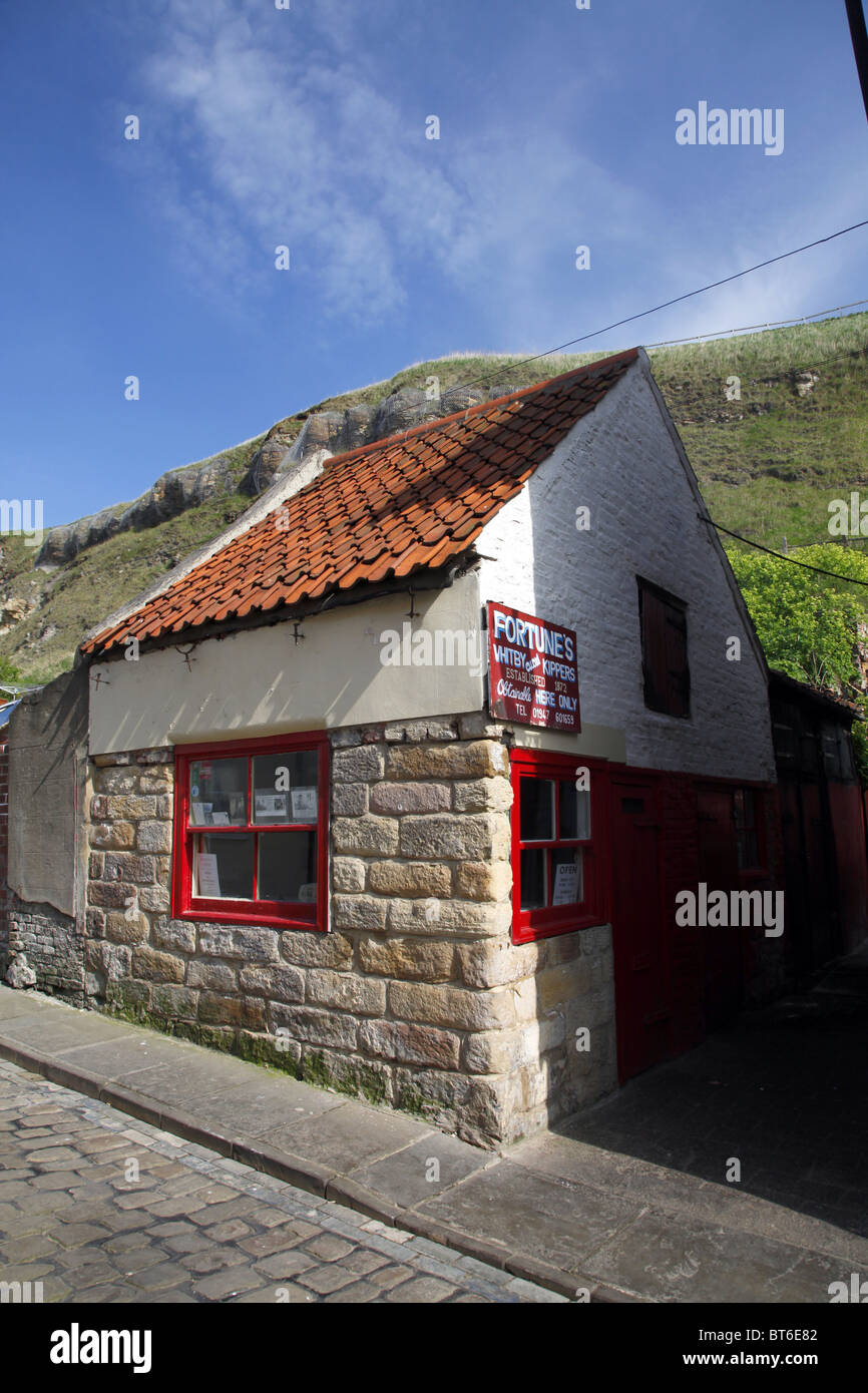 FORTUNES KIPPER SMOKERY SHOP WHITBY YORKSHIRE WHITBY NORTH YORKSHIRE ...