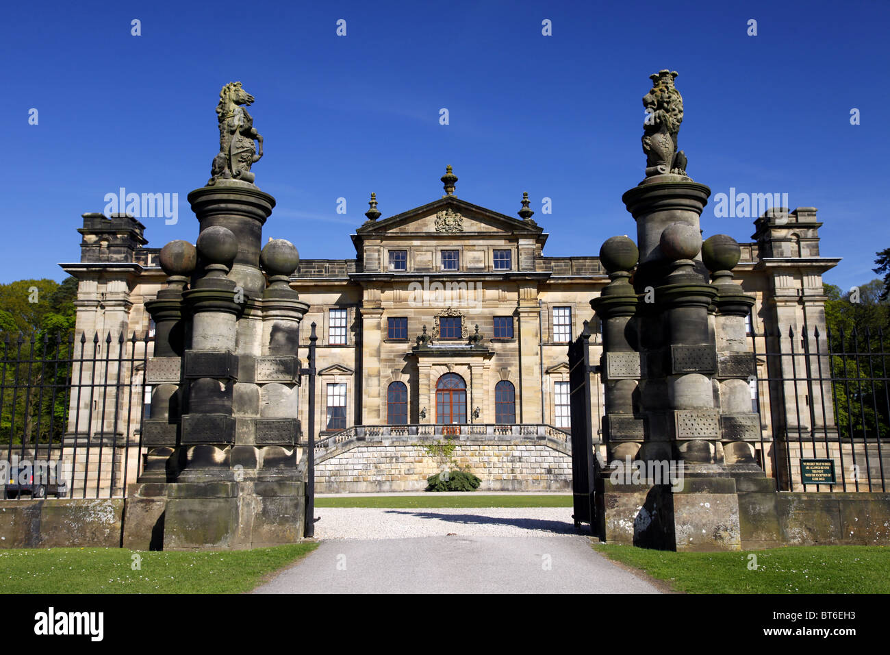 Duncombe park house helmsley north hi-res stock photography and images ...