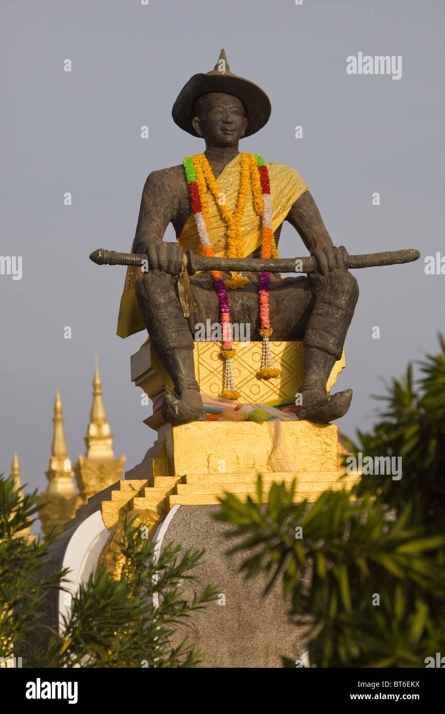 Statue of King Setthathirat outside Pha That Luang Temple Vientiane ...