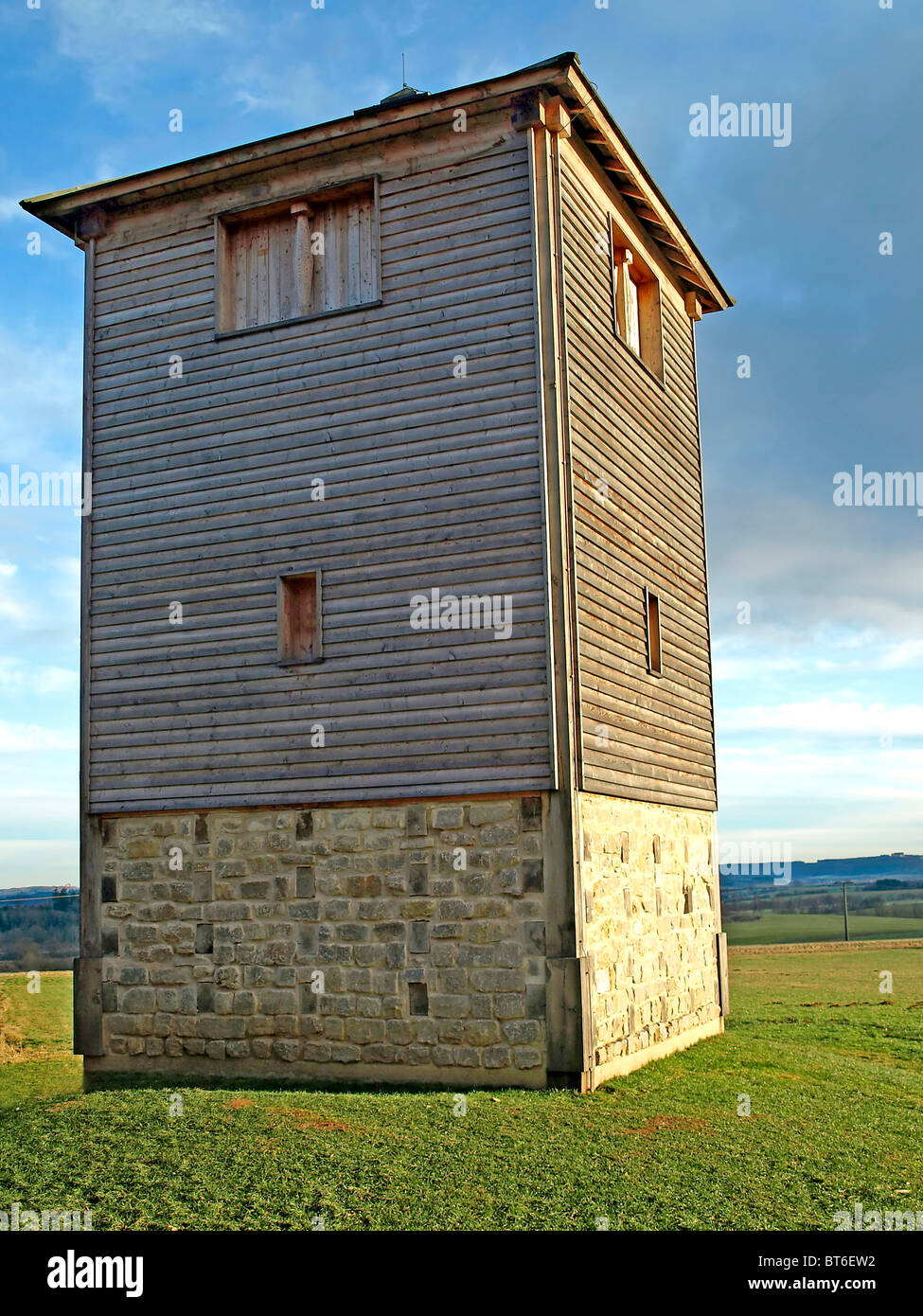 Border watchtower hi-res stock photography and images - Alamy