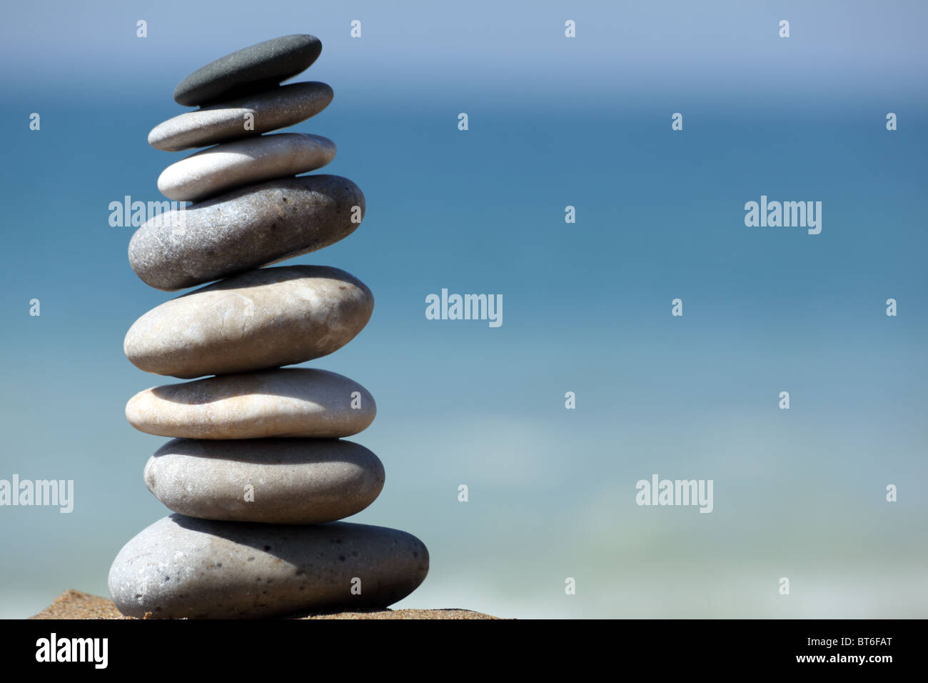 Stone stack beach hi-res stock photography and images - Alamy