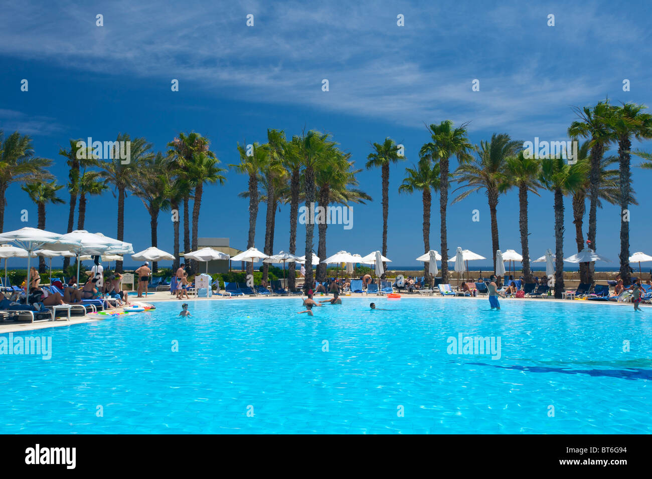 Swimming pool hilton hotel in hi-res stock photography and images - Alamy