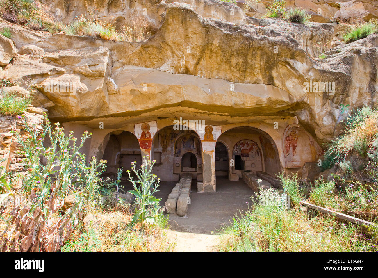 Cave church hi-res stock photography and images - Alamy