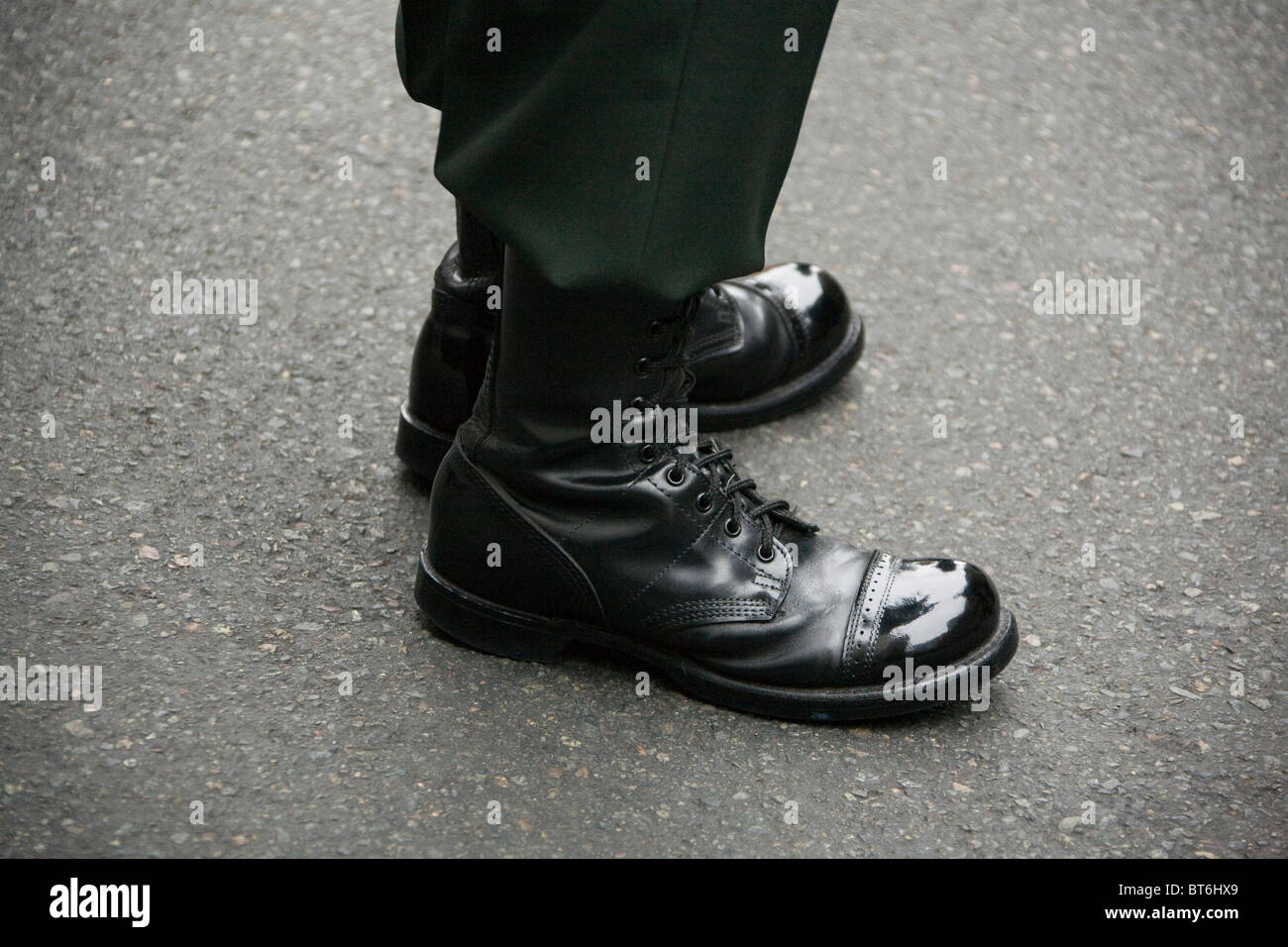 American Soldier in Uniform GI Stock Photo - Alamy