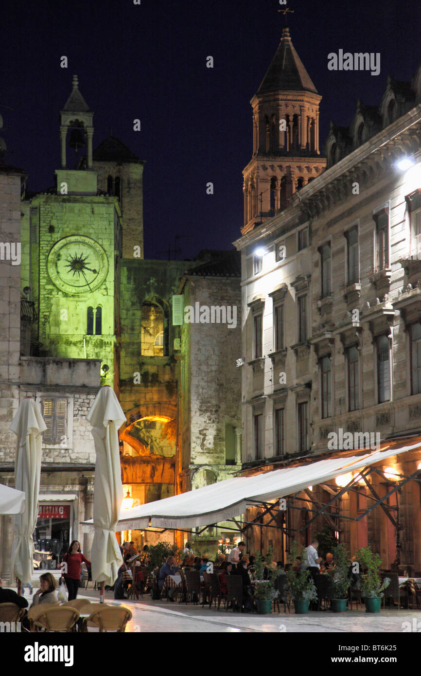 Pjaca square hi-res stock photography and images - Alamy