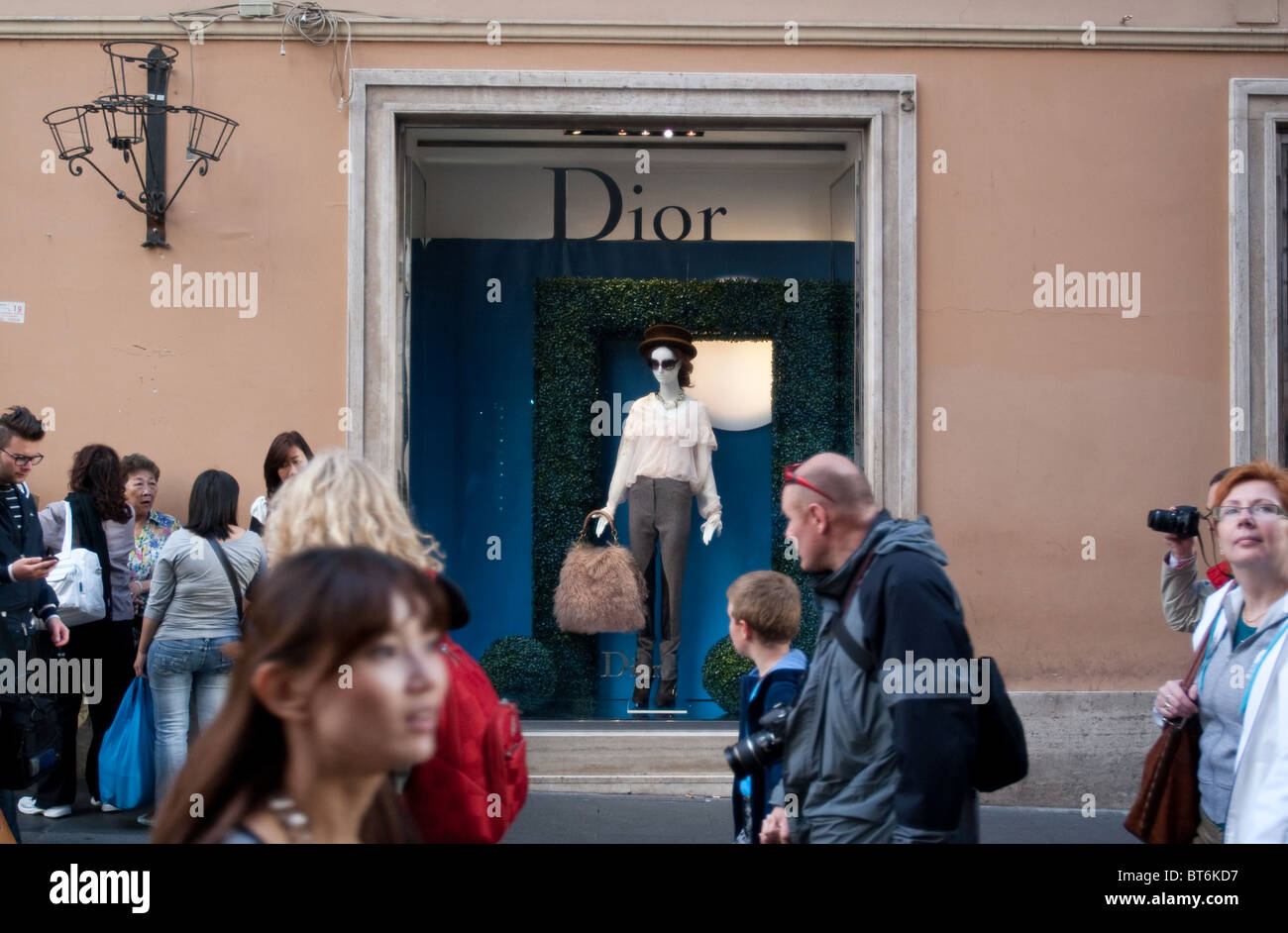 Via dei Condotti Rome Dior fashion shop shopping people person tourists ...