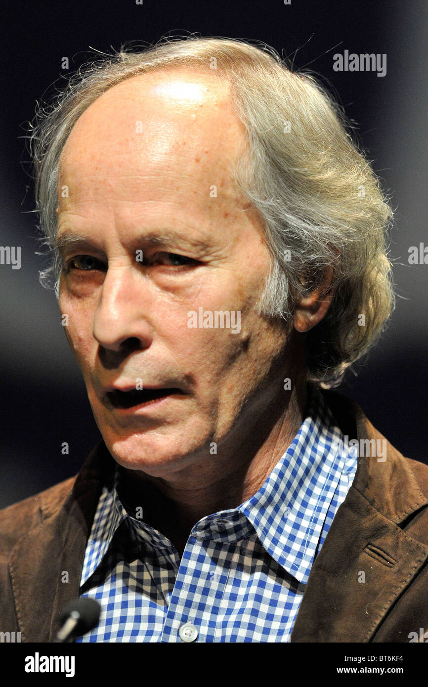 Richard ford novelist hi-res stock photography and images - Alamy