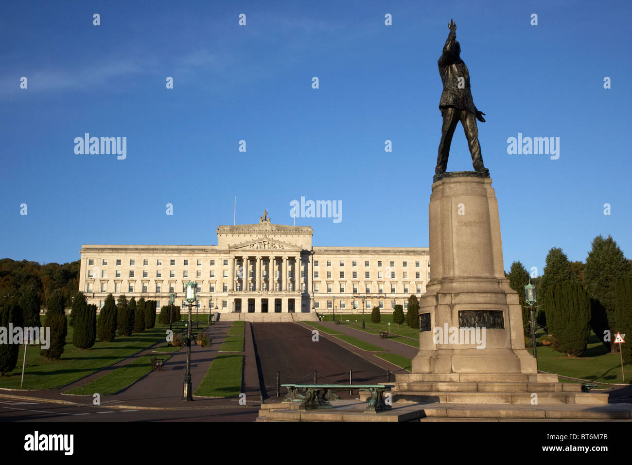lord carson statue at the northern ireland parliament buildings ...
