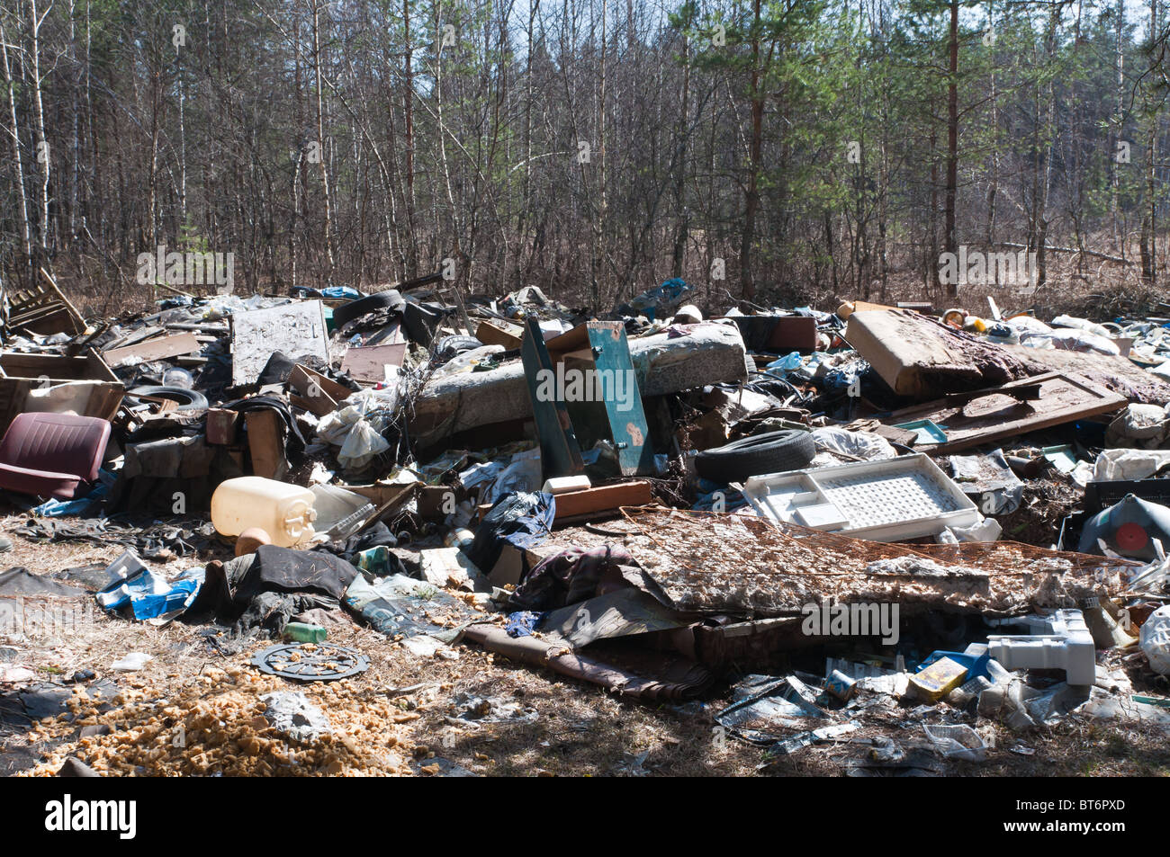 Garbage in nature Stock Photo - Alamy