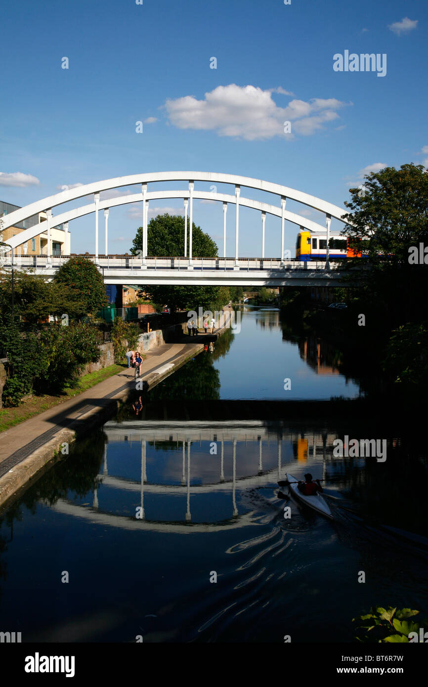 East London line (Overground) train crosses the Regent's Canal at ...