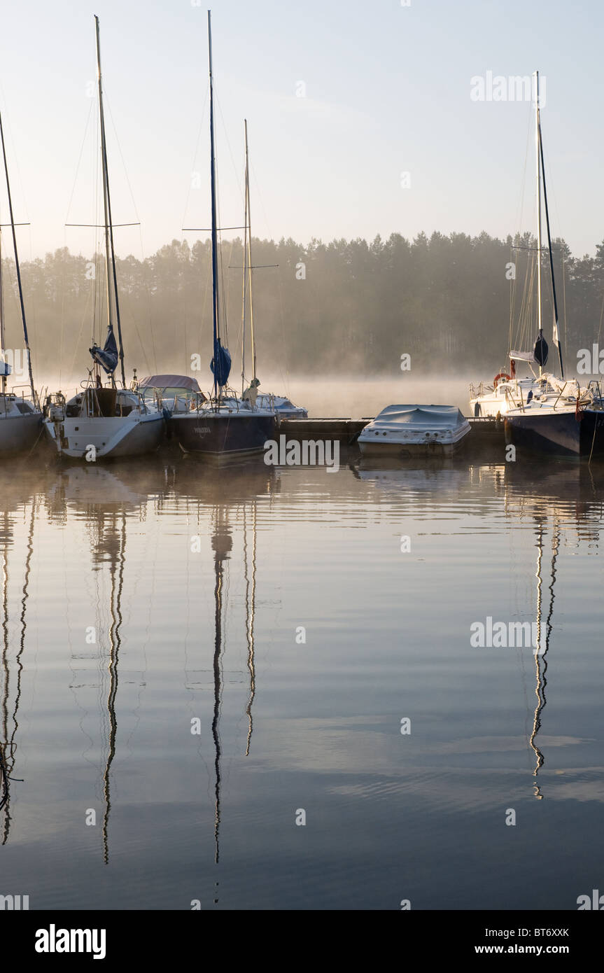 Fog boats hi-res stock photography and images - Alamy