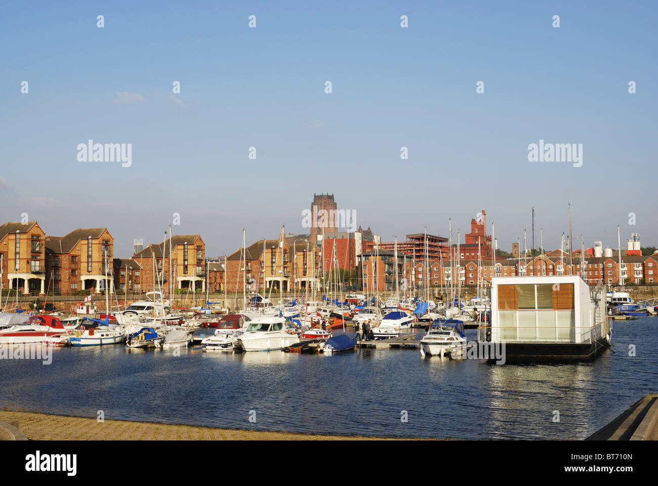New housing developments on the redeveloped dock area in Dingle ...