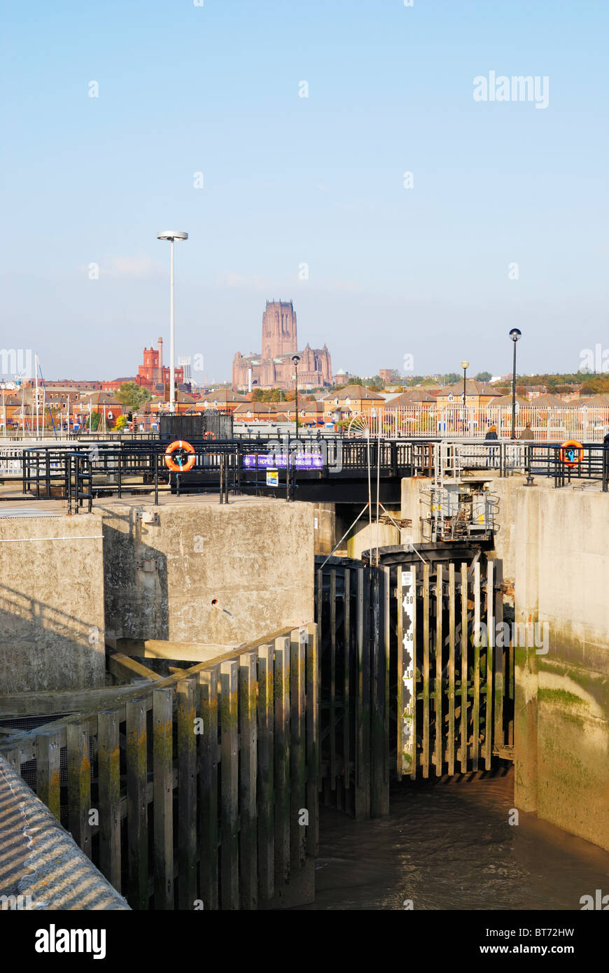 New housing developments on the redeveloped dock area in Dingle ...