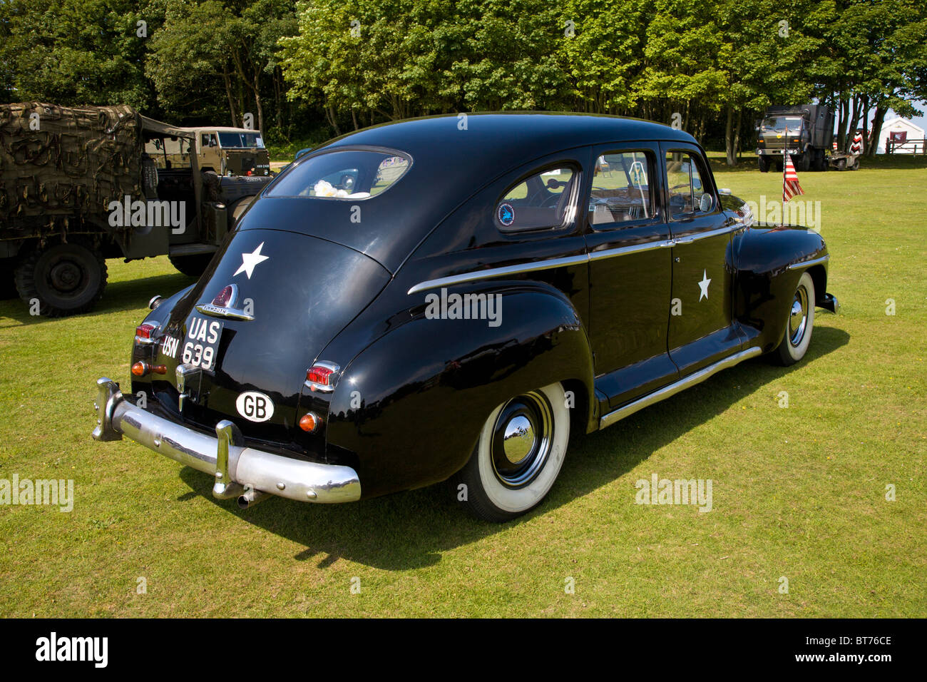 Classic Plymouth saloon in US Navy livery at the Muckleburgh Military ...
